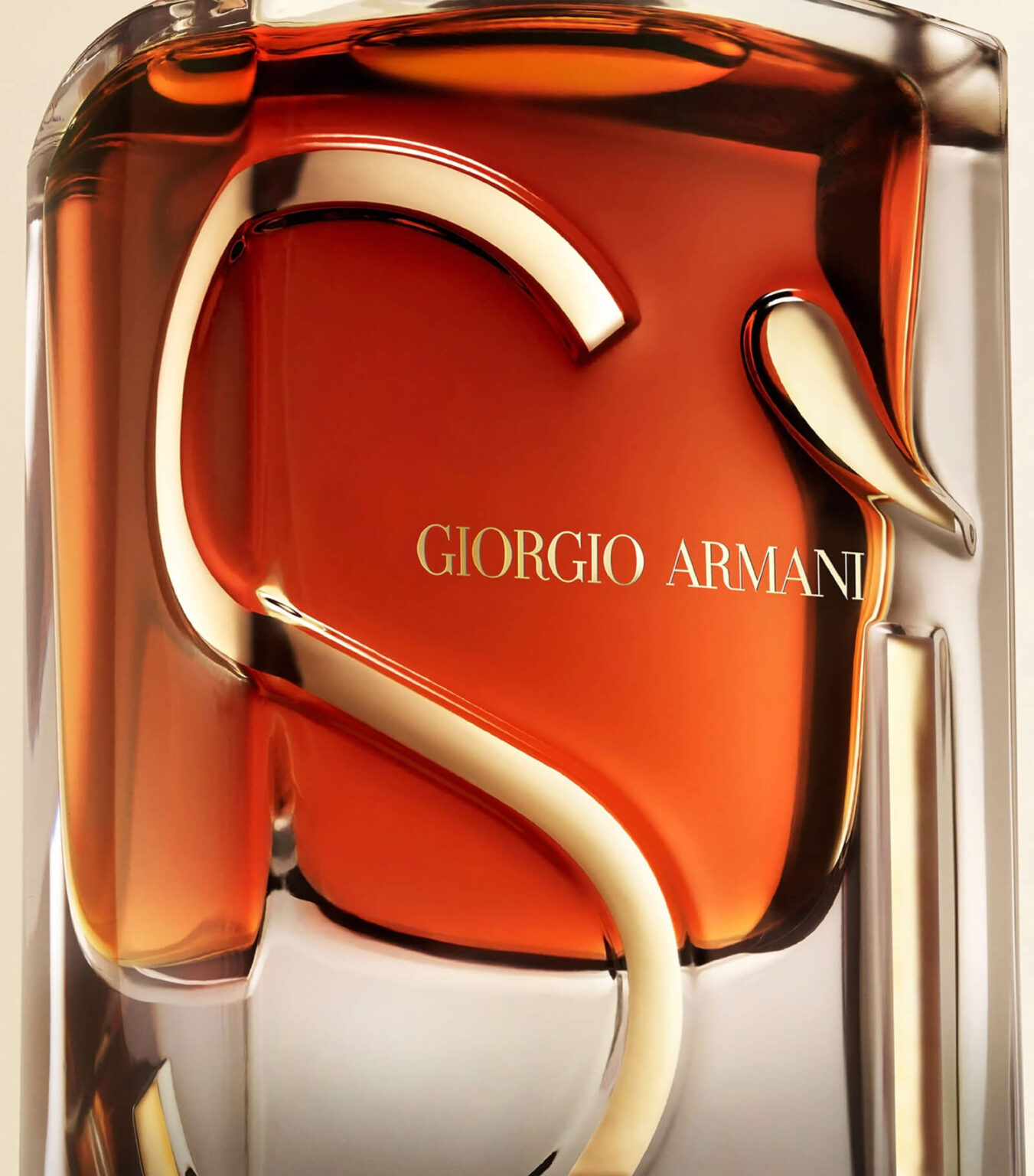 Sì Parfum: O Novo Lançamento de Giorgio Armani Que Vai Conquistar Você